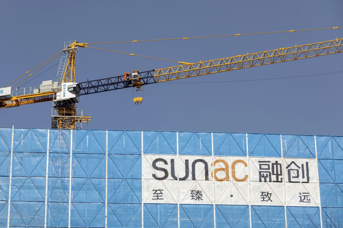 Builder Sunac seeks to convert all offshore bonds into shares