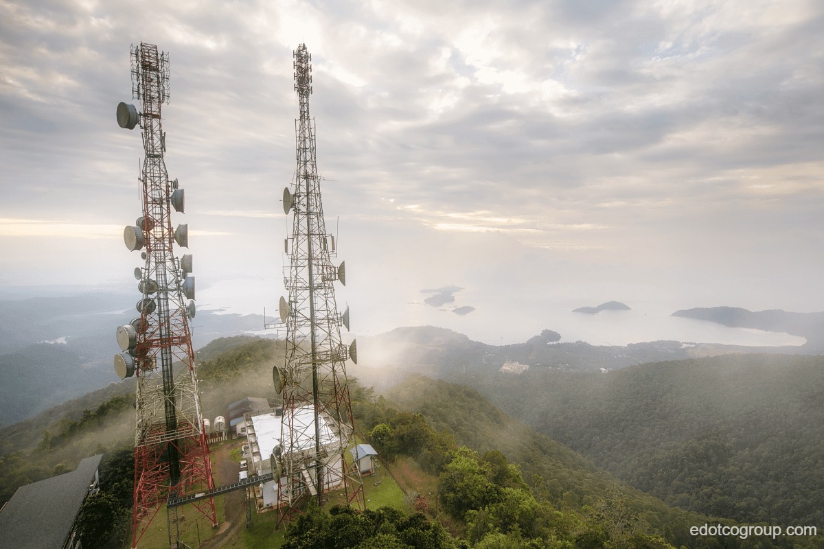 Australia's Macquarie now leading bidder for Axiata's tower unit Edotco ...