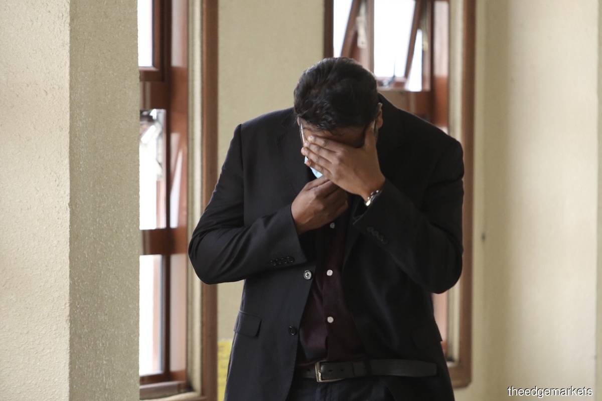 'I saw two bags of cash delivered to Rosmah’s residence' — witness