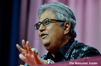 Zaid claims trial over blog post calling for Najib’s resignation